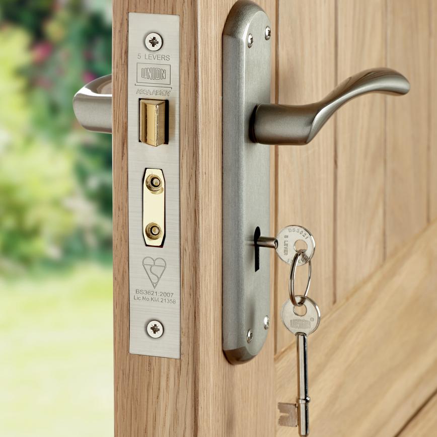 LAL0044 Union BS 5 Lever Mortice Sashlock | Howdens
