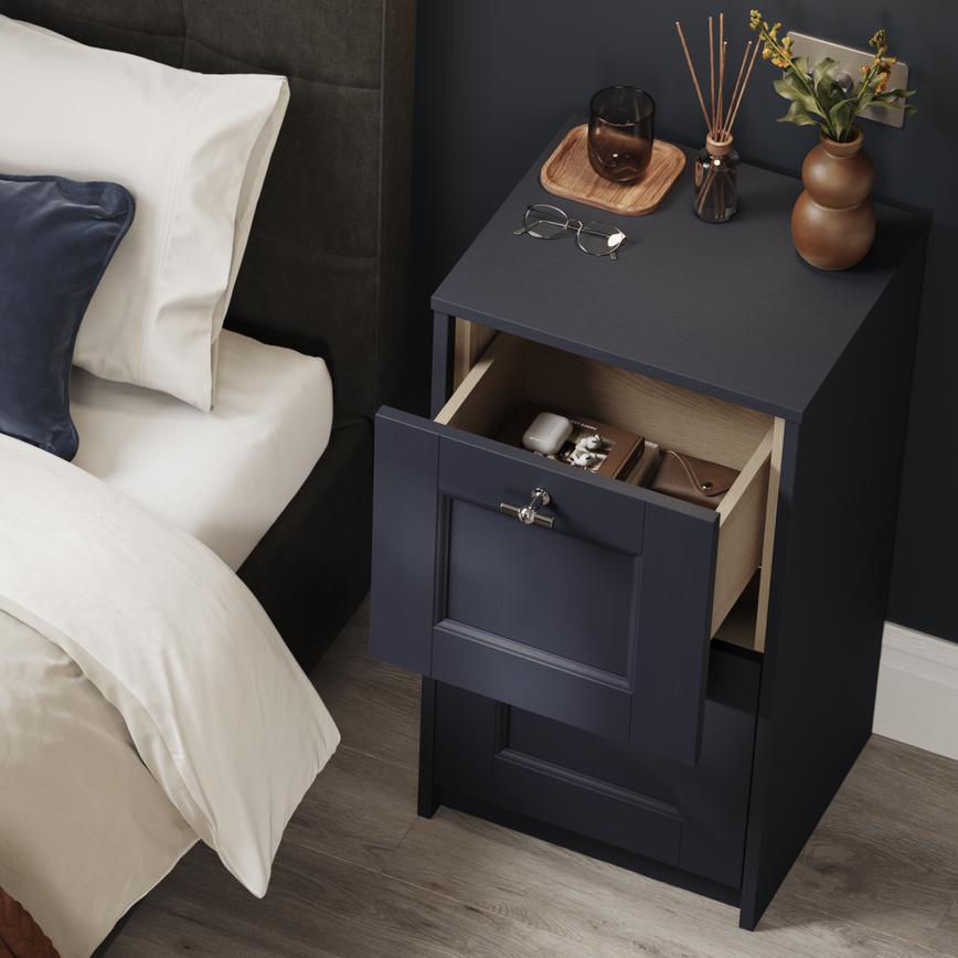Bridgemere Navy Bedroom | Fitted Bedrooms | Howdens